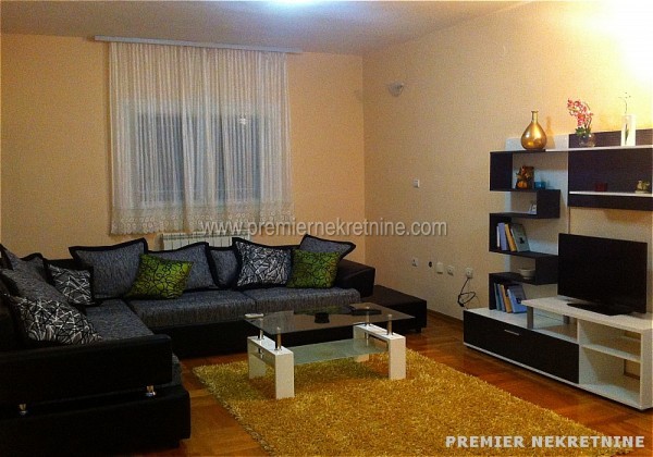 Premier Real Estate | Krivi Most Podgorica - House For Rent